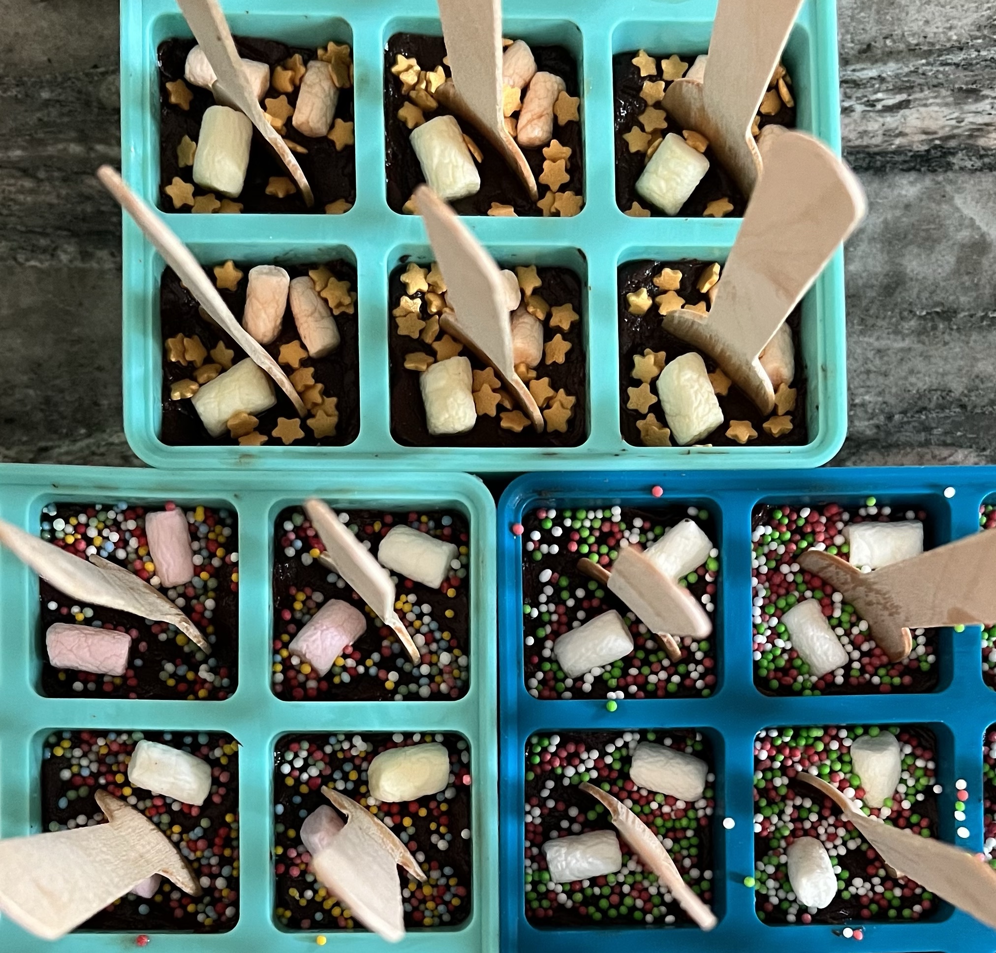 Hot chocolate on a stick – KAGU CUISINE